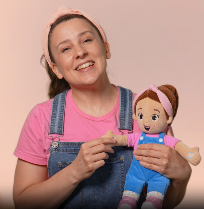 QR Speak and Sing Doll and Surprise Learning Box – Ms Rachel | Official ...